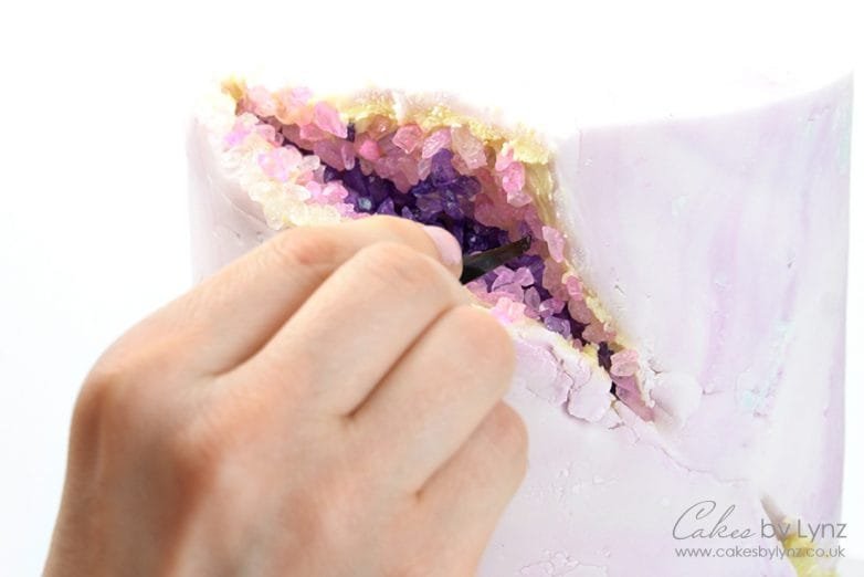 How to create a Geode Cake with a Stone Fondant Effect - Cakes by Lynz