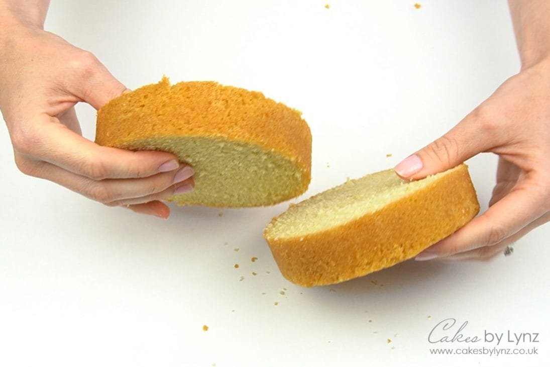 'Top 10 Tips' for Smooth Buttercream Cakes - Cakes by Lynz