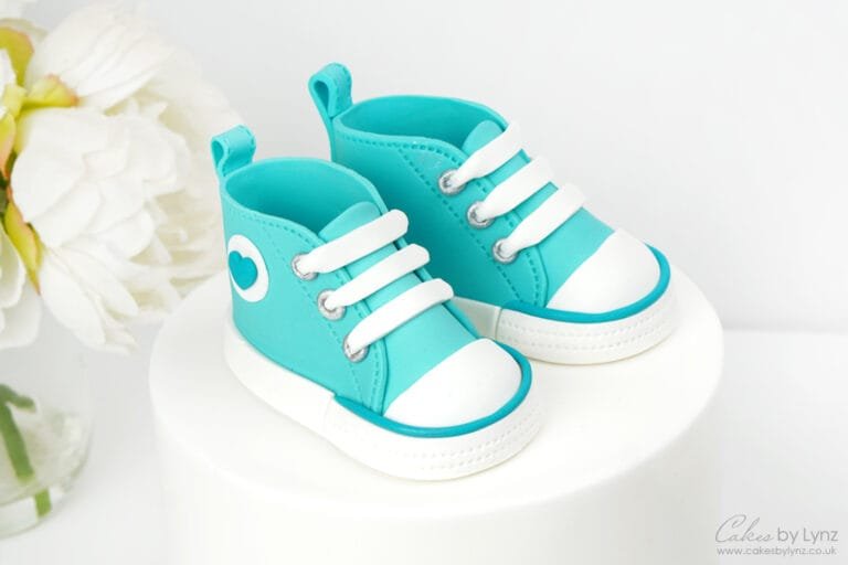 Cakes by Lynz - Free Cake Decorating Tutorials & Videos